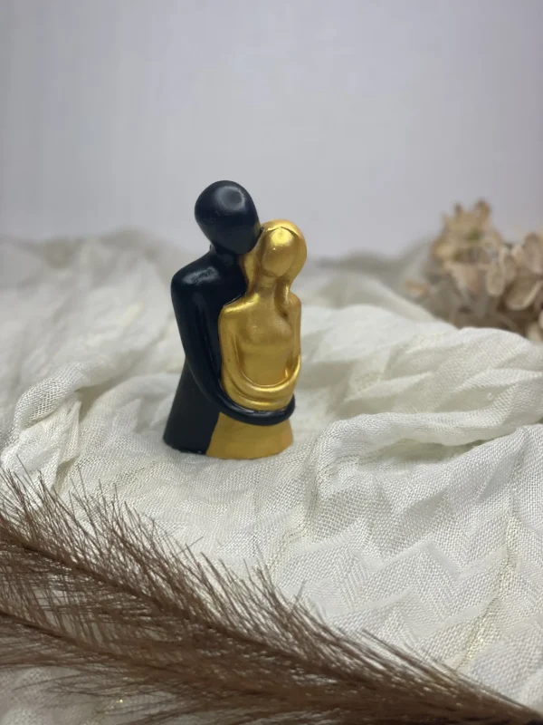 Midnight Embrace – Refine Interior